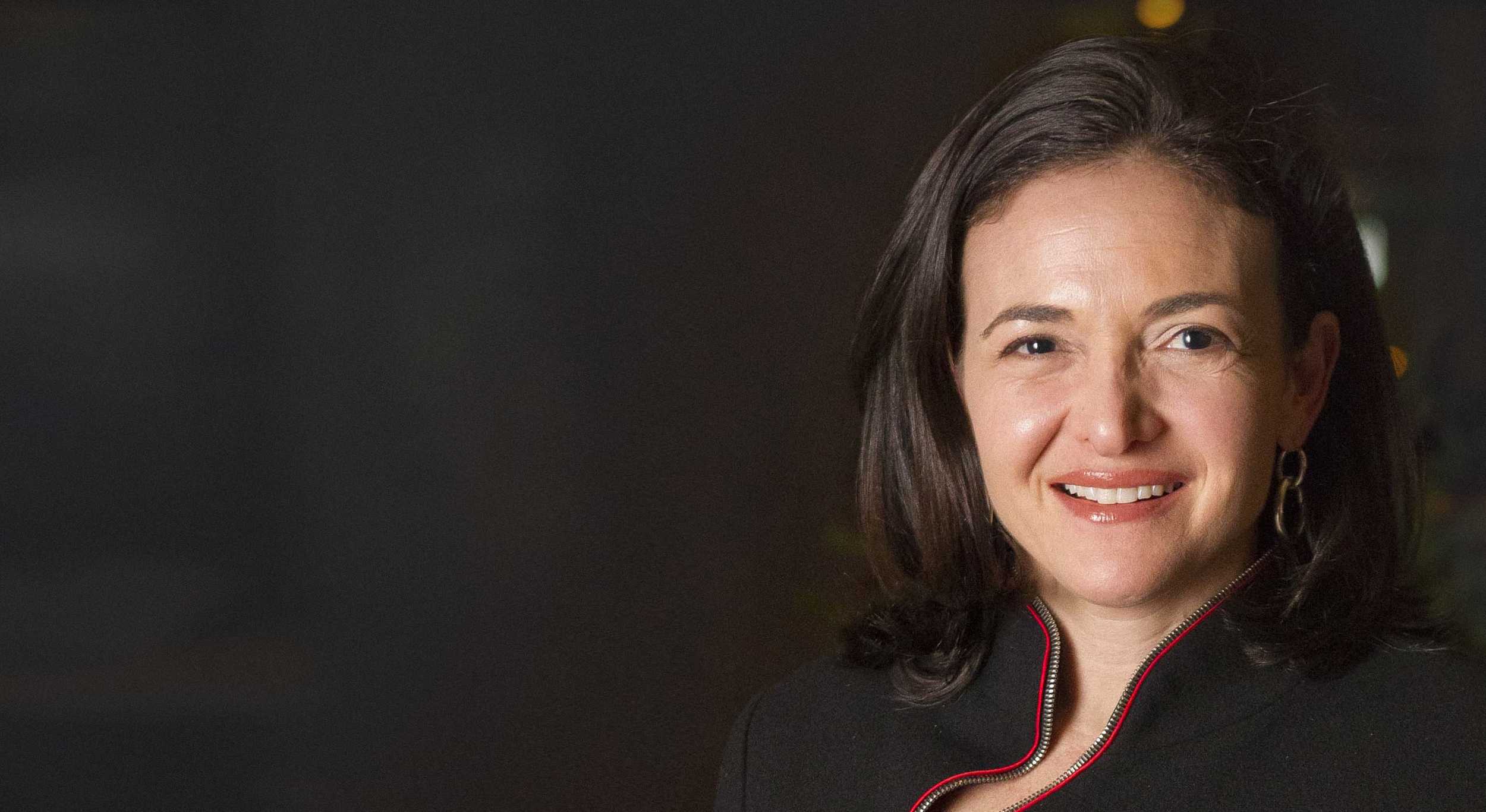 Sheryl Sandberg's COO Resume Example | Enhancv